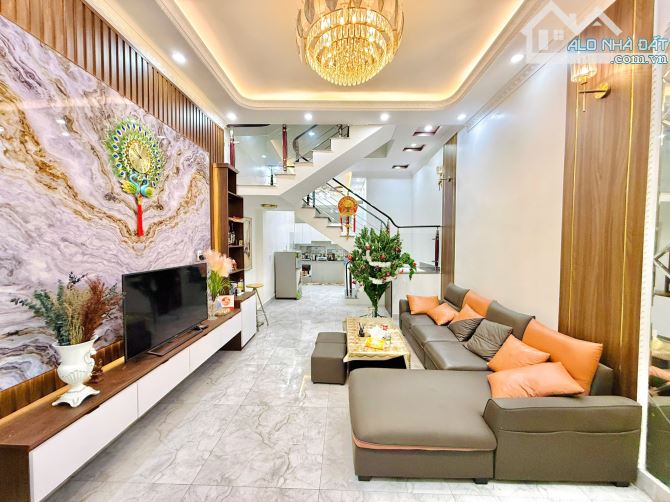 Nhà Miếu Hai Xã - Hồ Sen - Chợ Hàng, Lê Chân, Hải phòng - 17870904