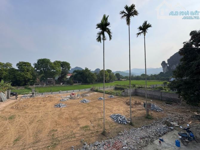 chủ bán khuôn viên hoàn thiện 70% ( cam kết 100% trước khi công chứng ...