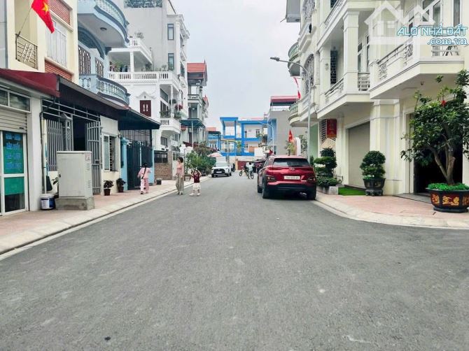 SIÊU PHẨM CỰC HIẾM – 2 LÔ LIỀN KỀ PHÂN LÔ AN CHÂN, SỞ DẦU – HỒNG BÀNG ...