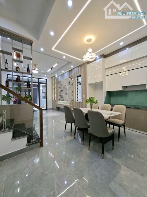 Bán nhà đẹp xây mới phố Hồ Sen, Lê Chân, Hải Phòng - 18044745