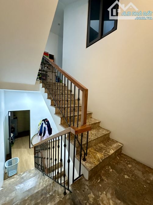 Bán nhà sân cổng phố Trần Nguyên Hãn, Lê Chân, HP - 18502784